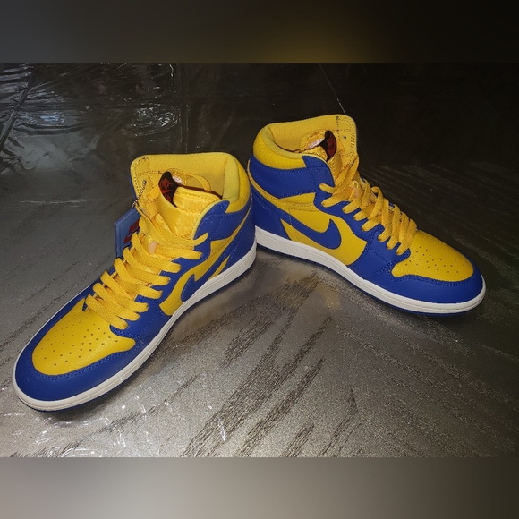 Nike | Shoes | Nike Air Jordan Retro High Og Reverse Laney | Poshmark